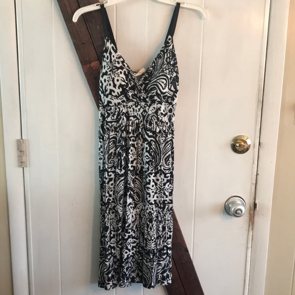 Allison Brittney | Dresses | Black And White Stretchy Size Medium ...